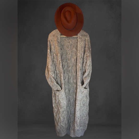 day night | Sweaters | Eye Grabbing Fuzzy Gray Chunky Cable Knit Floor ...